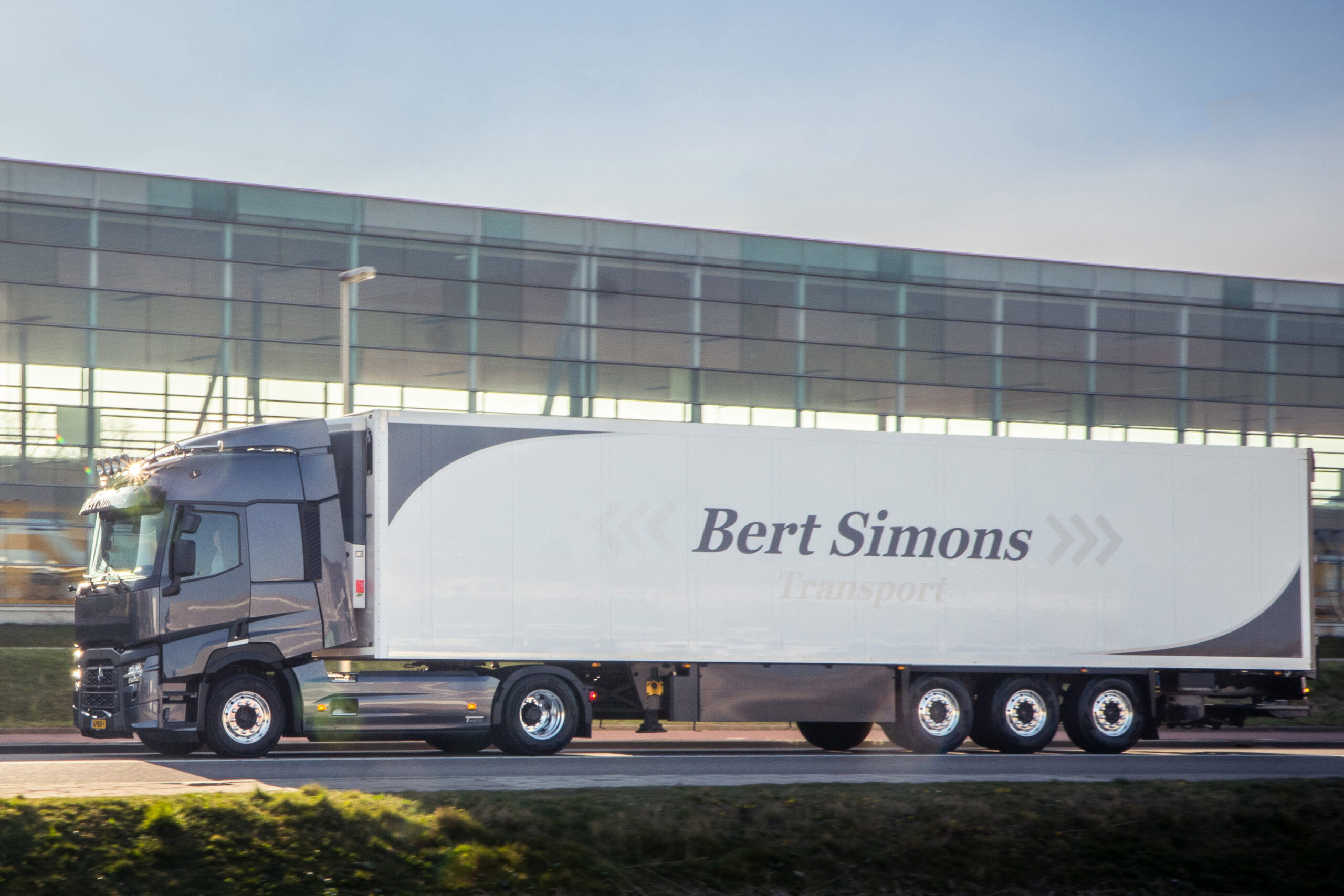 Bert Simons Transport - Truckstar